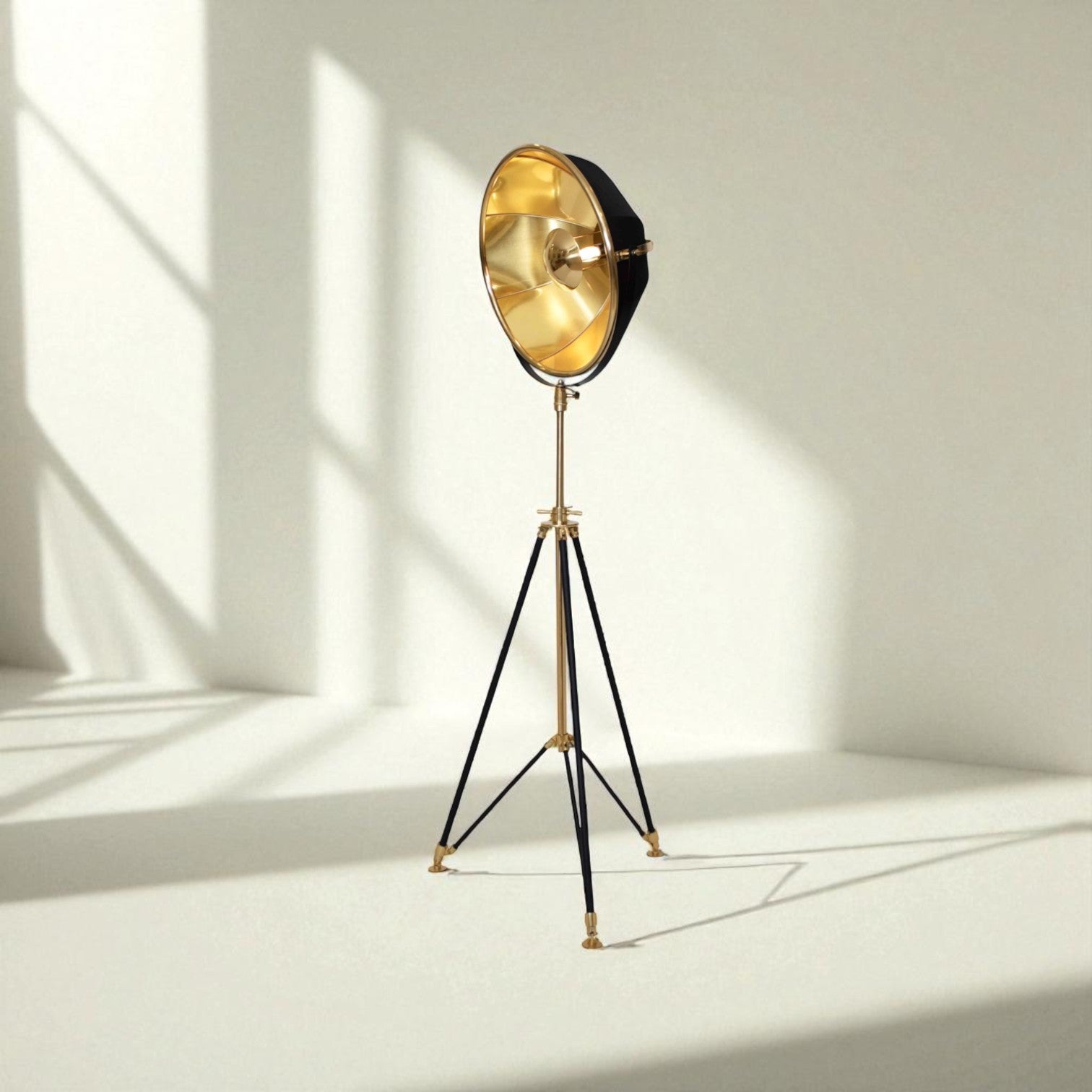 Buy Samara Floor Lamp Online – Furniturewalla